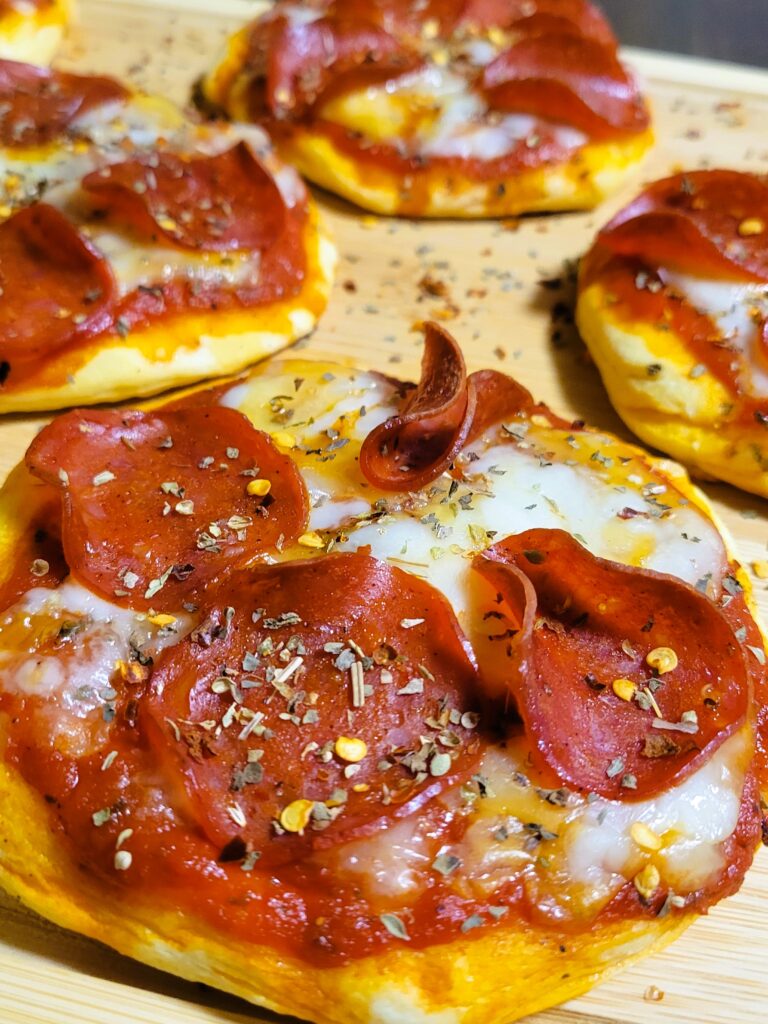Mini Pizza Biscuits – Fritterings